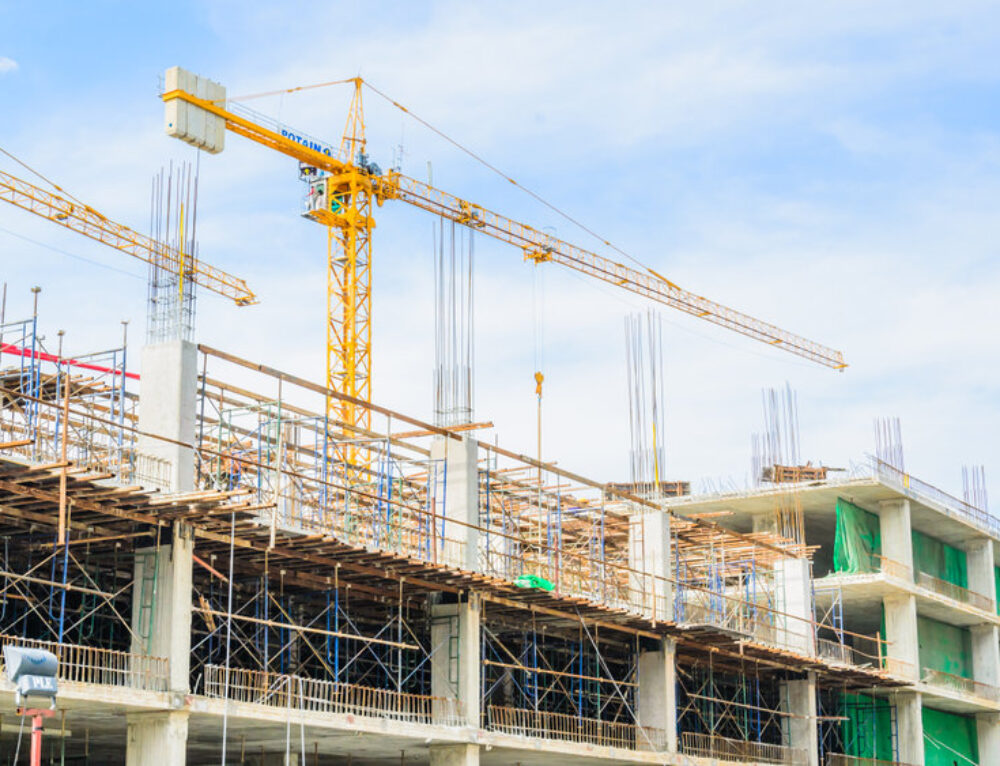 Werken met manbak aan torenkraan of hijskraan - 4Safe